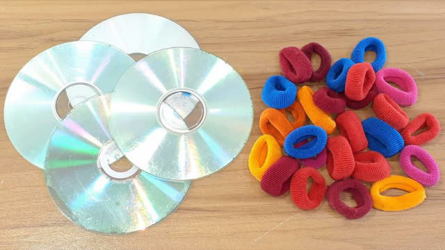 废光盘、橡皮筋巧妙用手工制作一番,成品美翻了