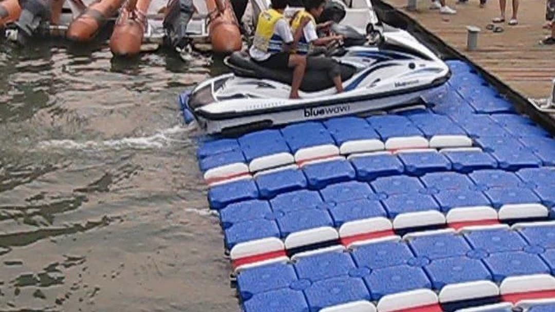 视频-广东中山JH(骏昊)浮筒 摩托艇码头2