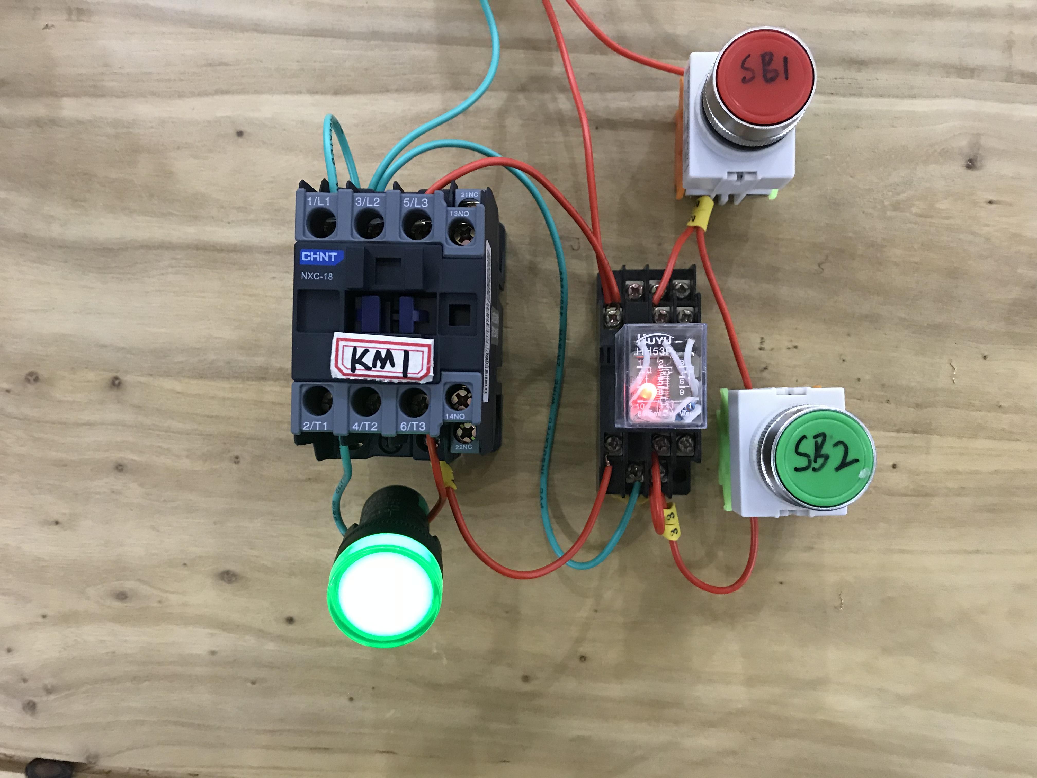 电工知识:如何在电路中加装运行指示灯?实物接线讲解