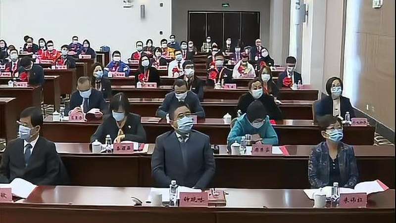 劳模先进表彰会分会场 向新时代最美奋斗者致敬!