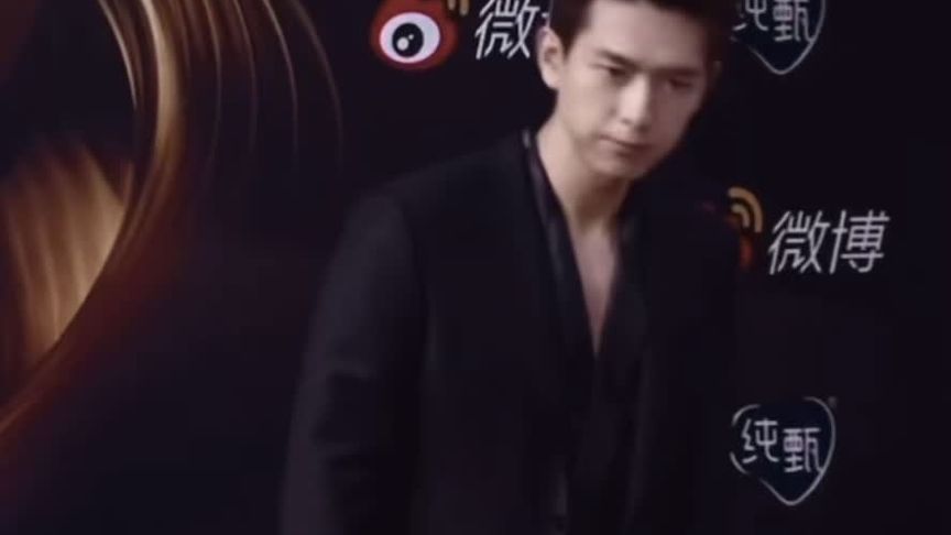 #李现 #微博之夜。 这就太要命了ߥ�ߥ�ߥ�ߥ�ߥ�ߥ�ߥ�ߥ�...