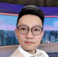 主持人苏智 
