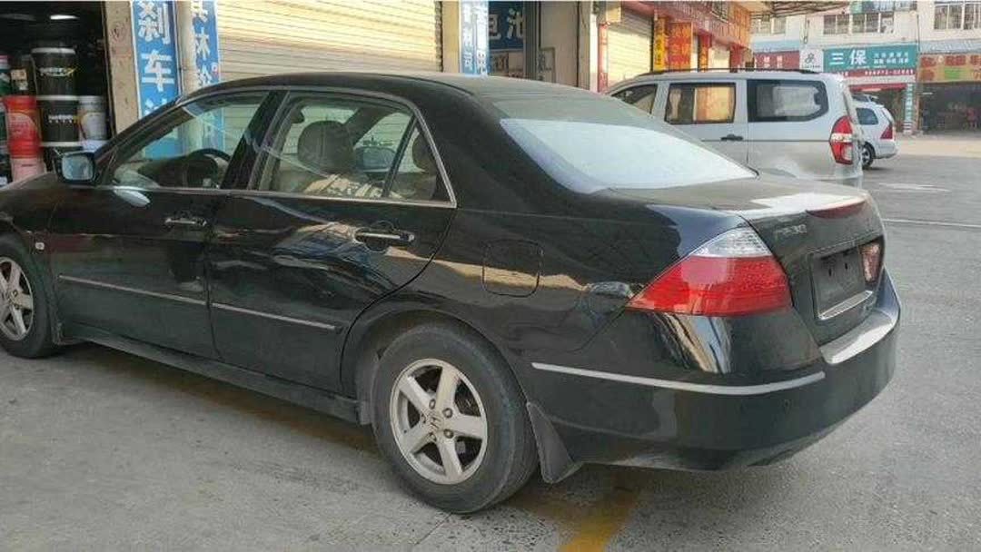 3万块本田雅阁2.4自动挡带天窗,两广老司机最喜欢的车型