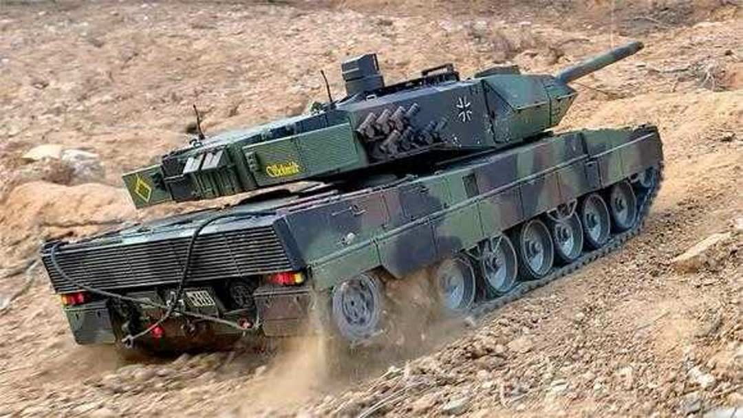 模型之家:1/16 钢铁堡垒主战坦克 超级仿真!