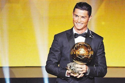 C罗一年战绩:欧冠纪录粉碎机