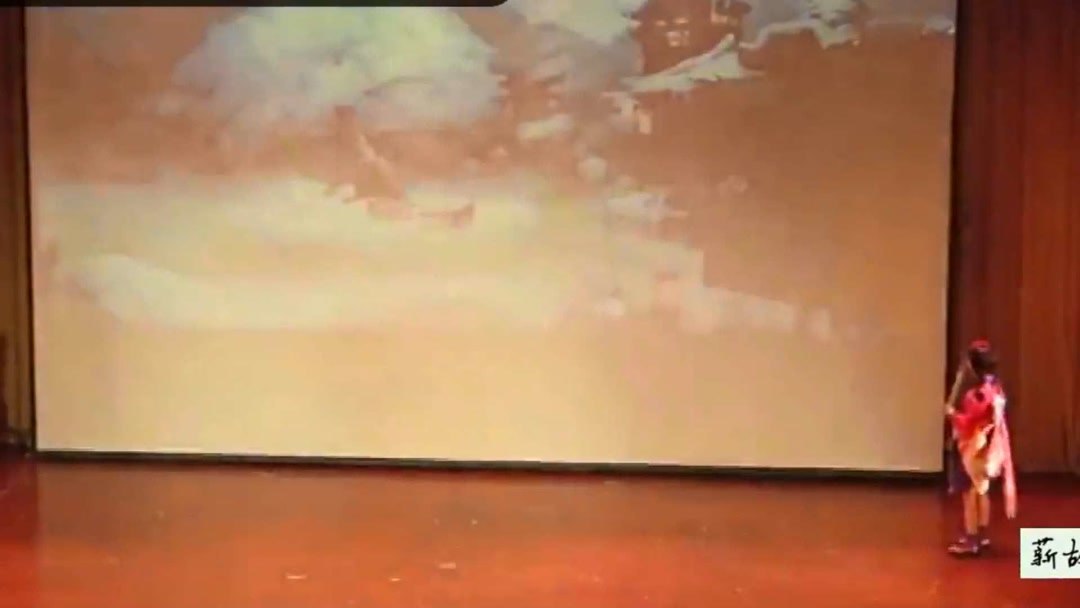 大学晚会学生表演,全场都是cosplay