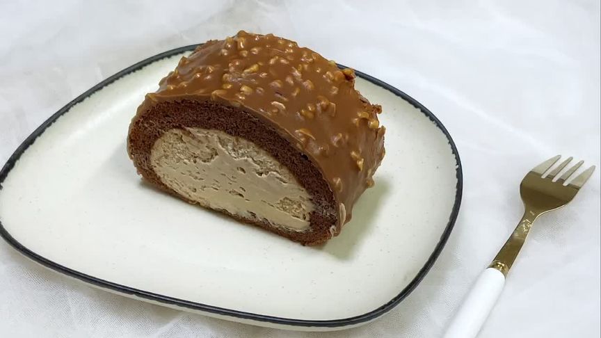 ☺️脆皮梦龙卷#蛋糕卷 #蛋糕教程 #烘焙 #甜品 #自制甜品