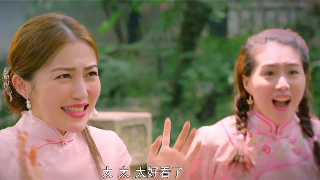 美女穿越到古代,用现代理念设计旗袍,大伙看完眼睛都直了