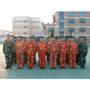 卢仁杰 
