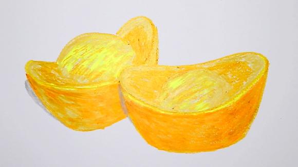 教孩子们用油画棒画金元宝,画好了把它送给爸爸妈妈