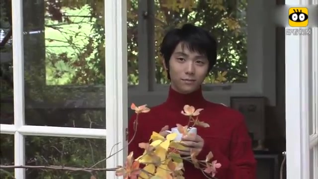 【羽生结弦】羽生结弦拍摄奶油蛋糕广告的花絮_快来领走呆萌的小...