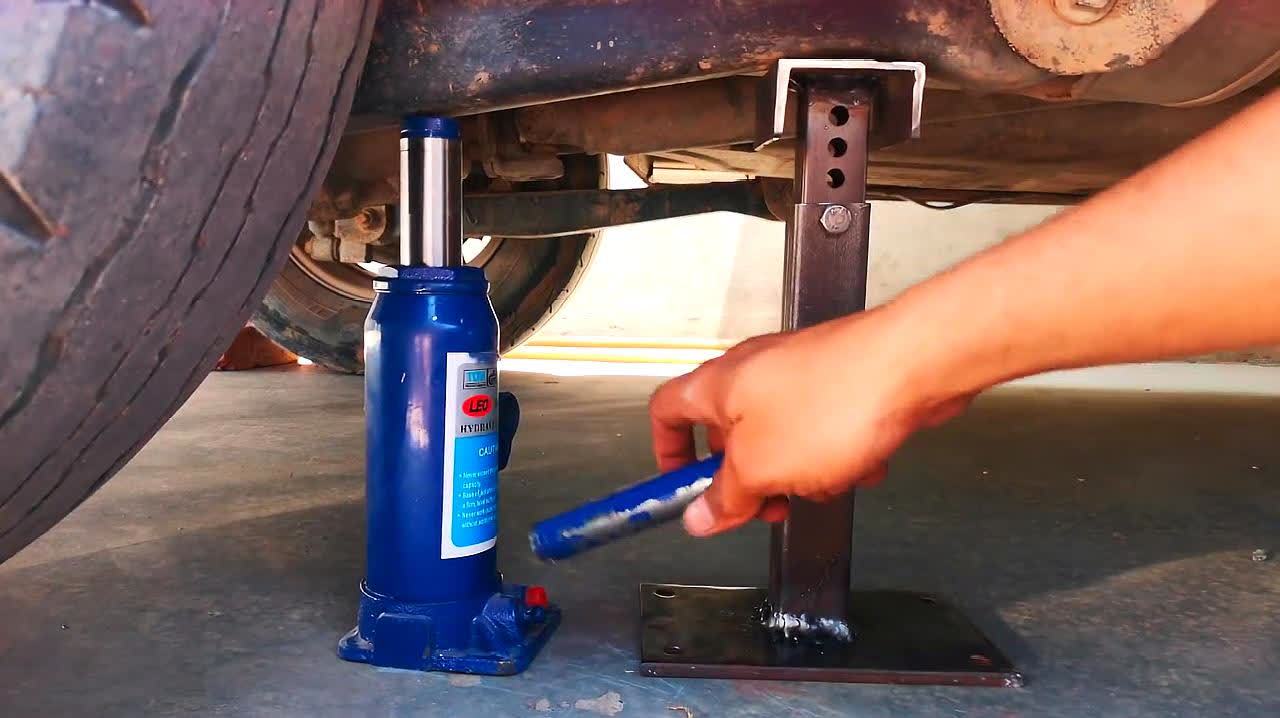 高级汽车修理店-没有这丫工具也别瞎!