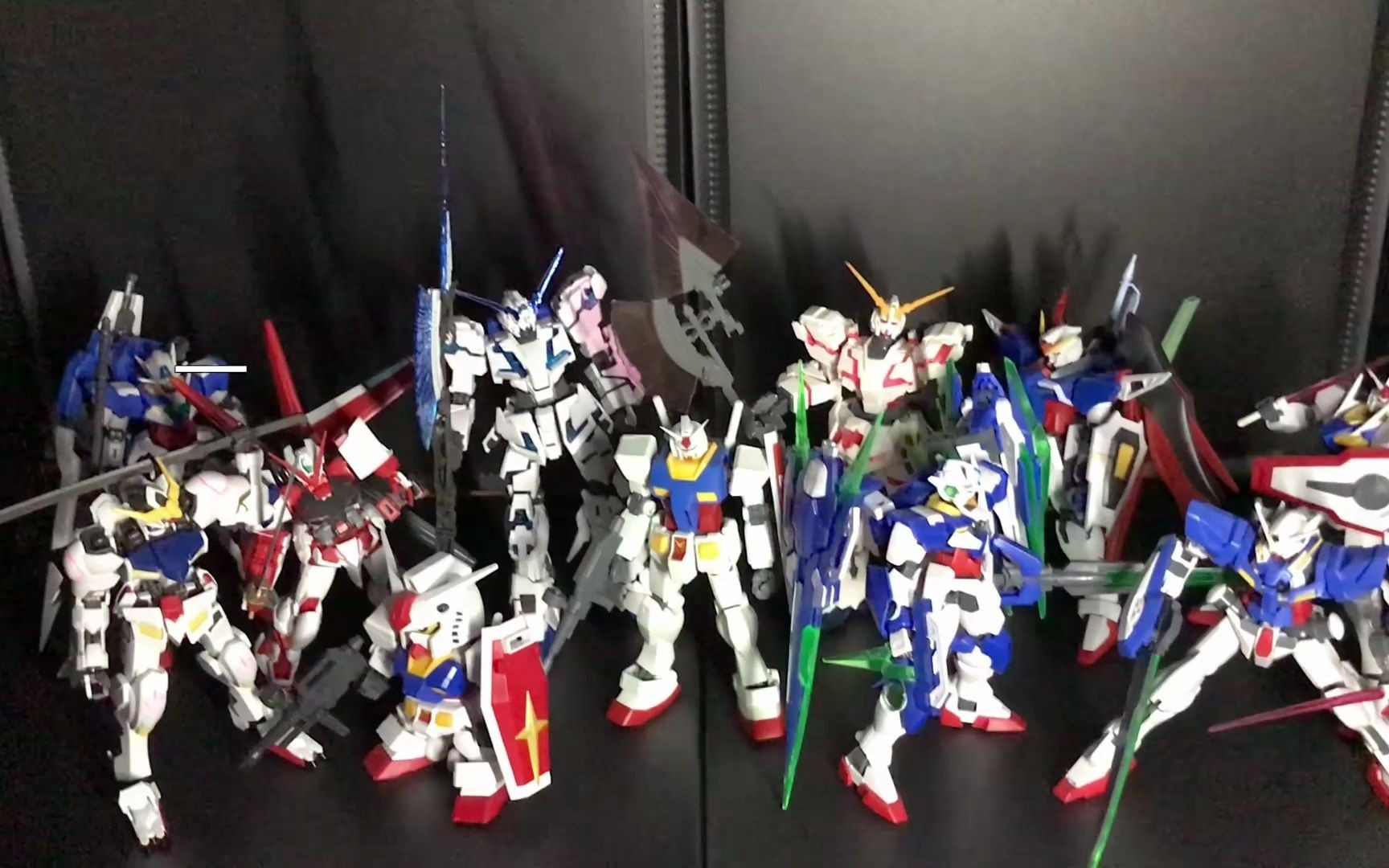 为了学校作业做的垃圾高达模型宣传视频