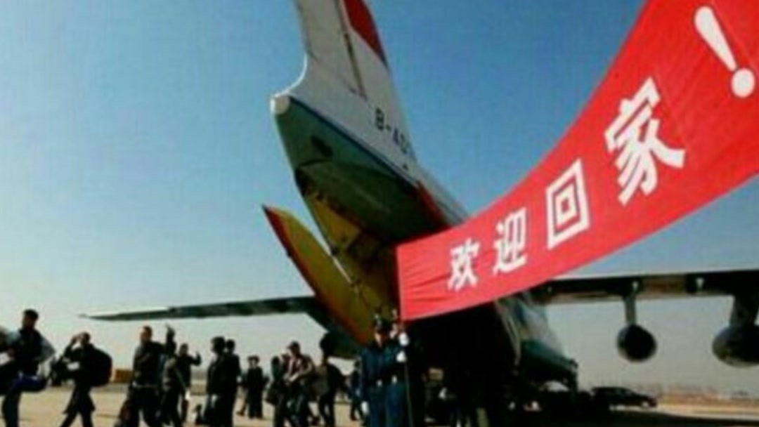 直击乌克兰撤侨现场:使馆电话24小时开机,和登记者一对一确认