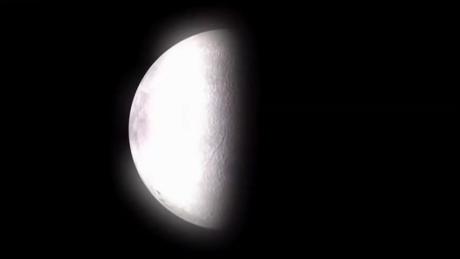 宇宙:月亮是周期性循环变化的,月相每月重复一次