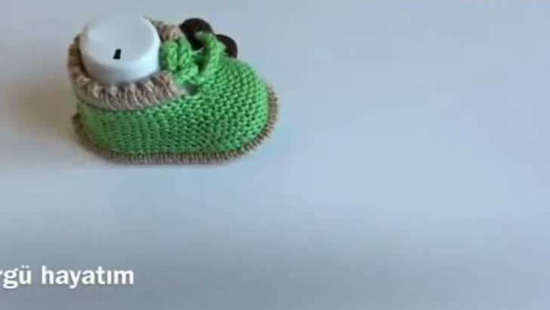 编织宝宝毛线鞋教程:棒针编织轻便舒适的婴儿鞋,有鞋带不易掉