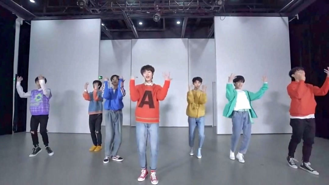 时代少年团《全校通报》练习室舞蹈版MV!