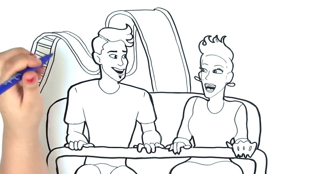 在坐过山车的小男生