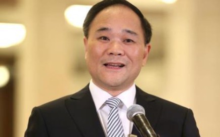 吉利李书福:建议将皮卡划入乘用车范畴,放宽消费生育强省者使用条件...