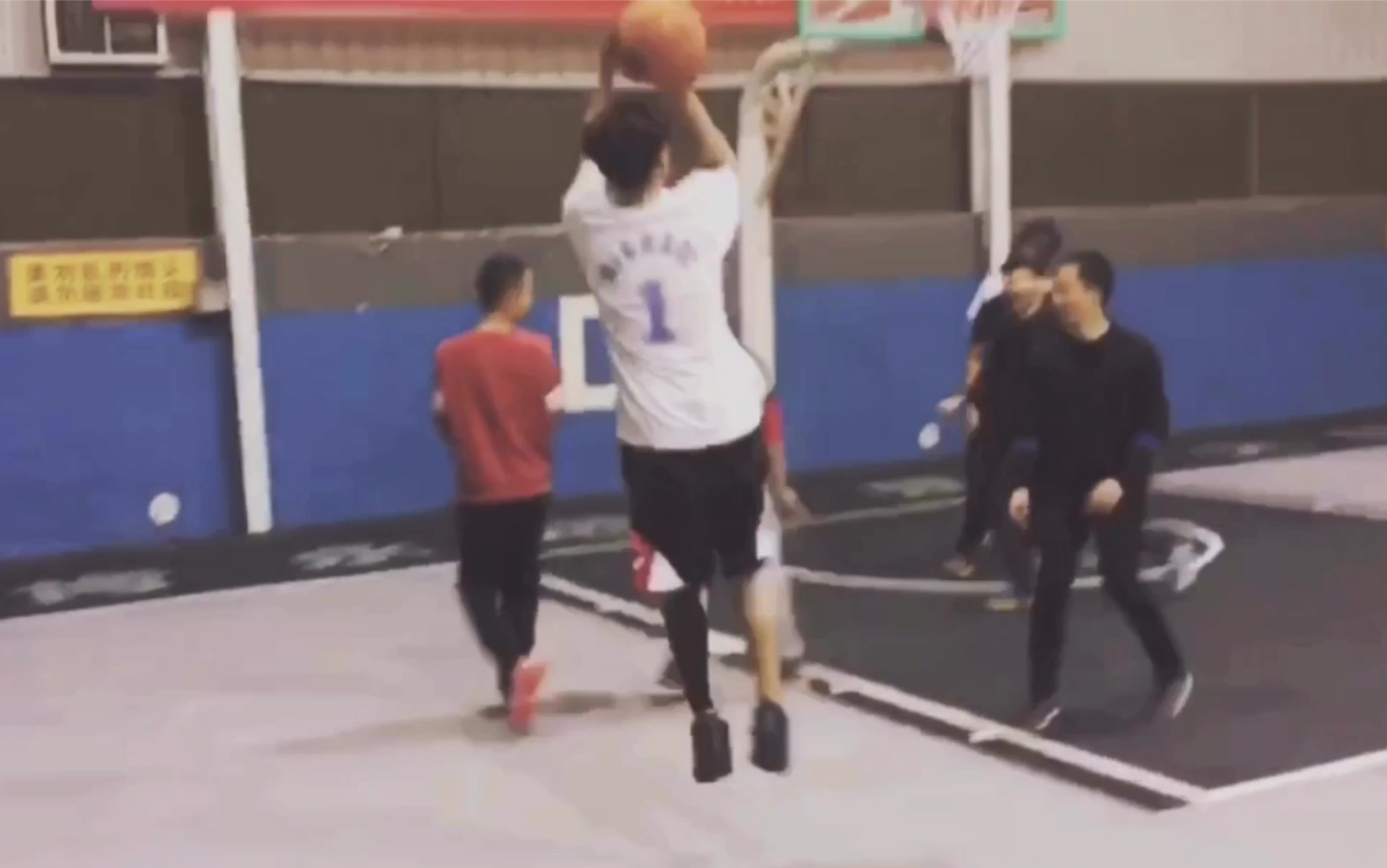 投篮加慢镜.详情看简介,麦迪死忠粉报道