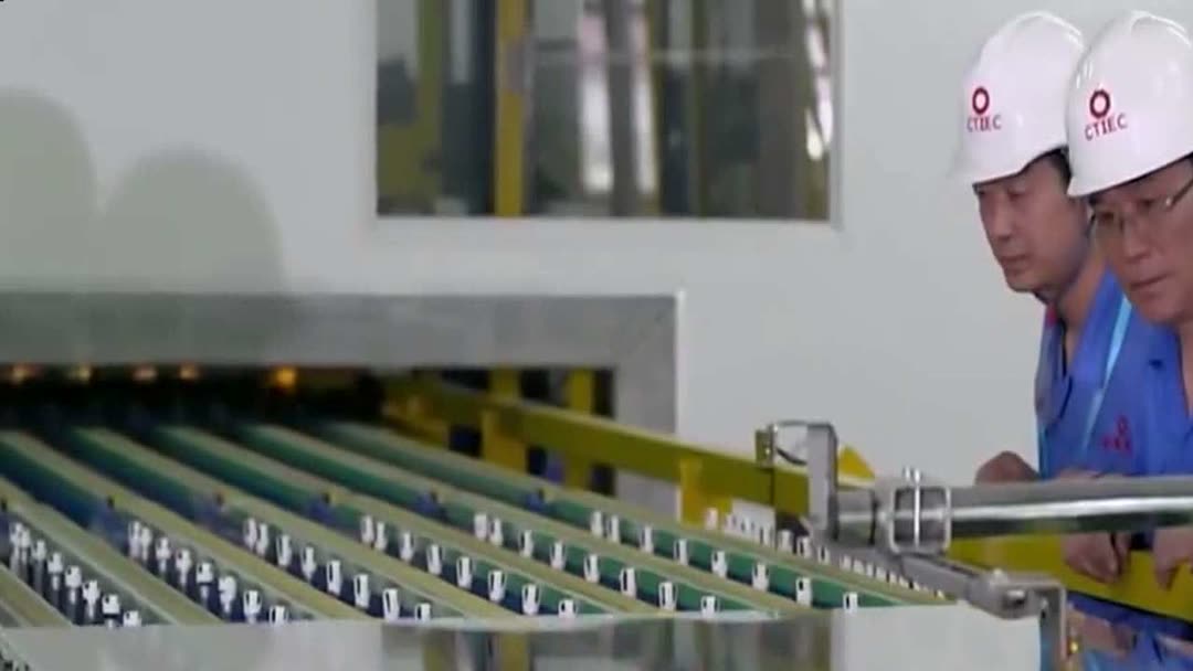 中国研发出最薄不锈钢,厚度只有A4纸四分之一,厉害了我的国