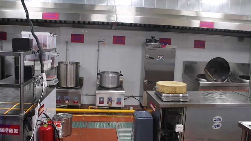干净整洁有序的后厨,欢迎大家监督!#商用厨房设备