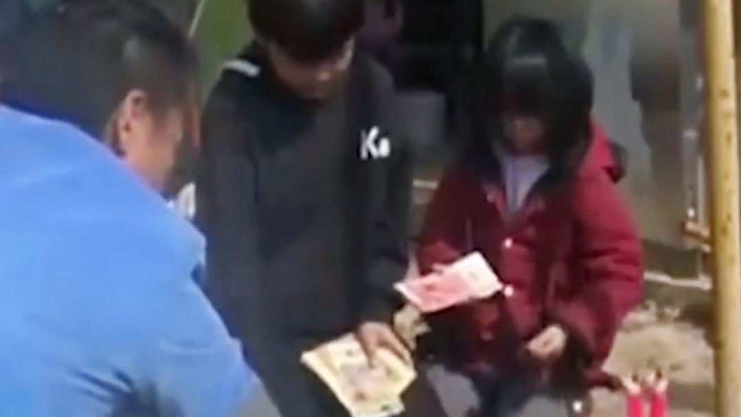 员工年会饮酒后身亡 老板:系临时工 愿人道赔偿17万