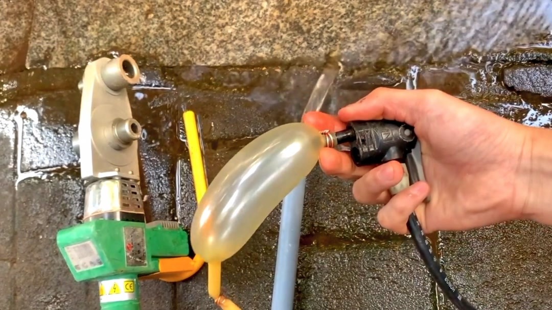 带水安装球阀小技巧,取丝器的使用方法,水暖小技巧送给大家
