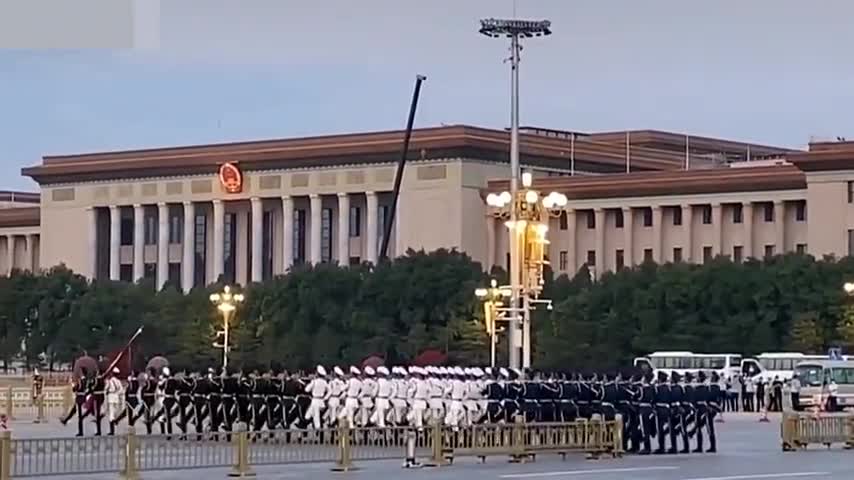 2020年7月1日建党99周年,北京天安门举行了庄严的升旗仪式!
