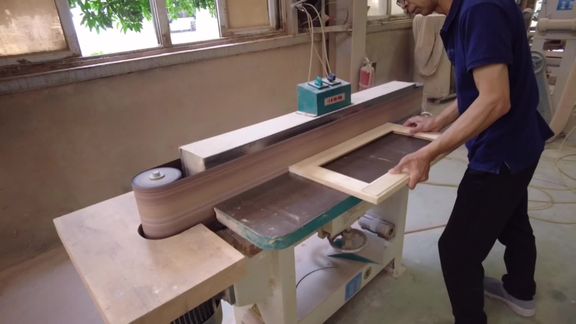 做板木结合的越来越多了,免漆板的柜体搭配实木的柜门