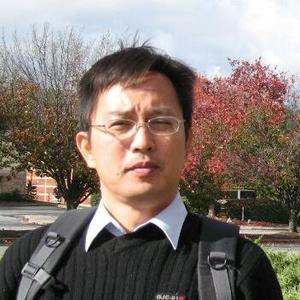 英语老师覃冠平 