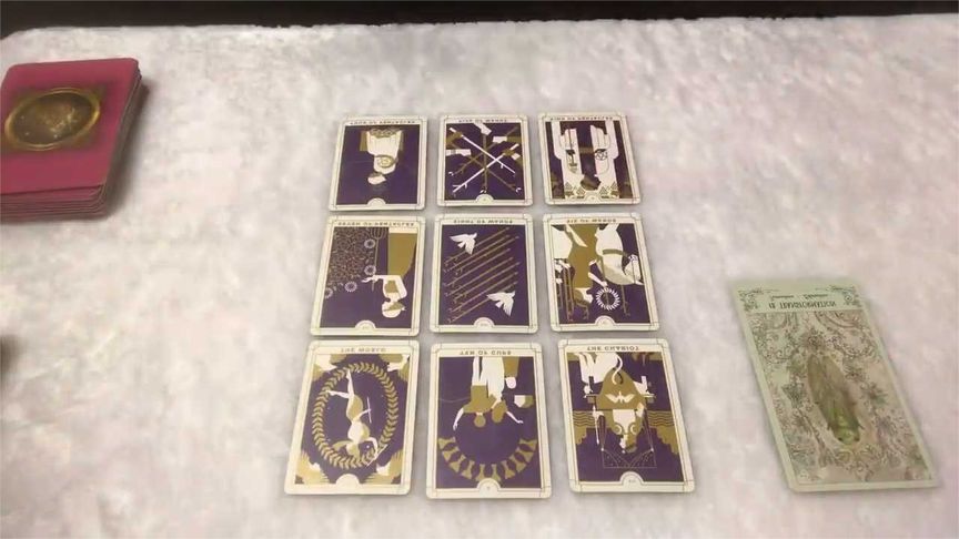 塔罗占卜:他有多喜欢你?他有计划和你走下去吗?