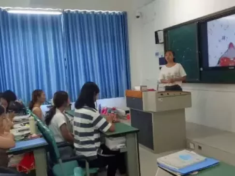 大班语言活动《啪啦啪啦～砰》