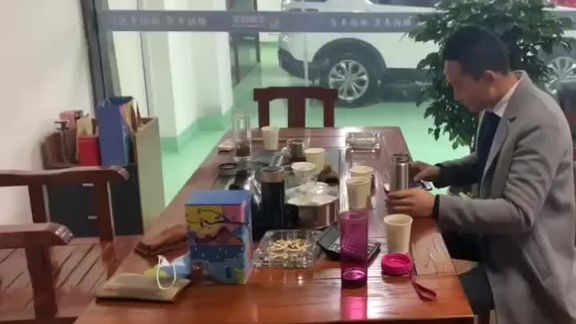 二手车不易,我们只能拼尽全力去服务我们客户,从接待流程开始让客户...