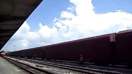 K230次列车进玉林站