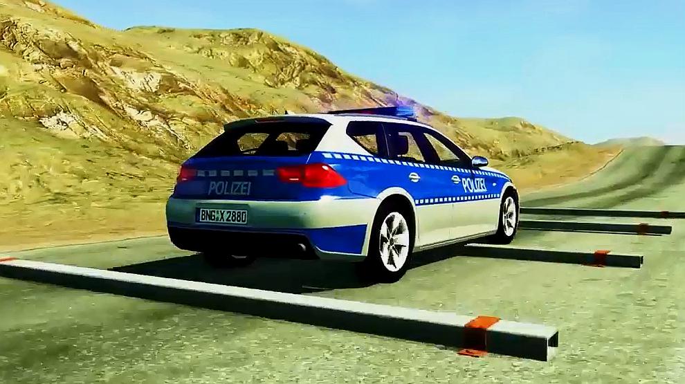 车祸模拟游戏,专业赛道测试旅行车的性能,悬挂好不好一试就知道