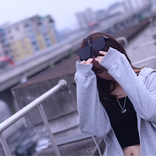 草莓味的胖玥酱 