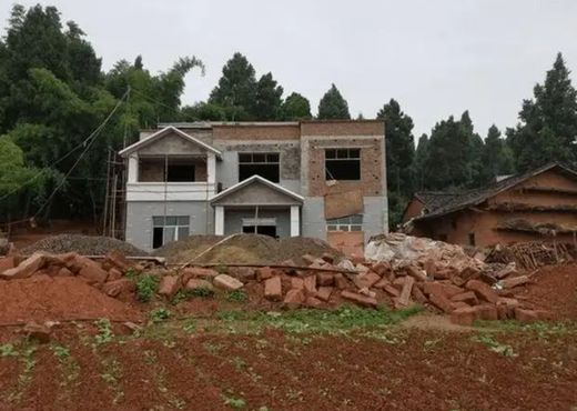 农村宅基地与登记机关的登记面积不一致,如何处理?