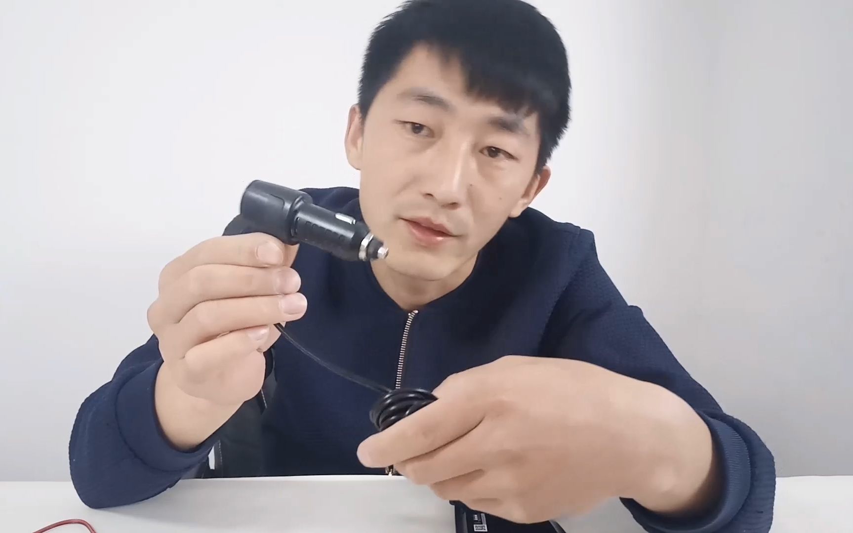 网购的行车记录仪,完美解决取电方法,你还不知道吧!