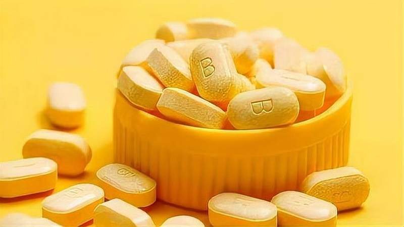 一瓶小小的维生素B12,或能“改善”5种病症,建议收藏起来