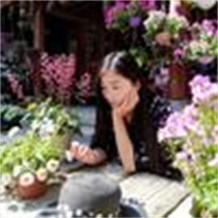 花儿爱编织