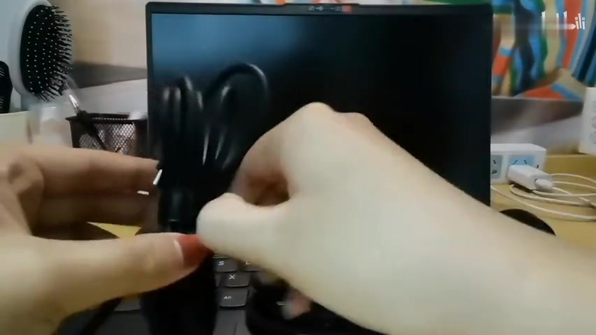 联想小新air14电脑开机!