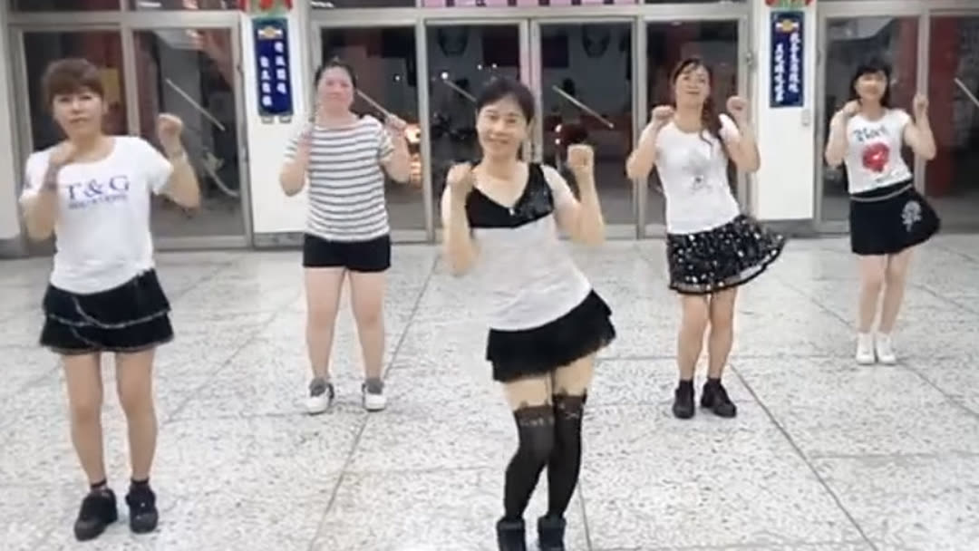我们一起《学猫叫》舞蹈视频 简单易学 动起来!