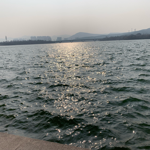 巨泽的空间 