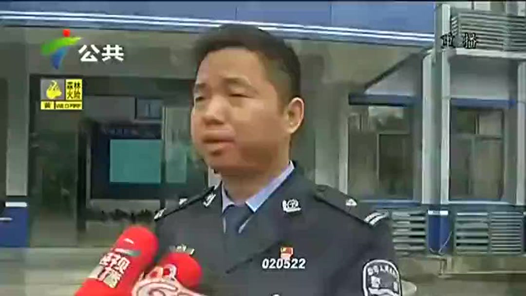 男子横穿马路被撞飞 幸无生命危险