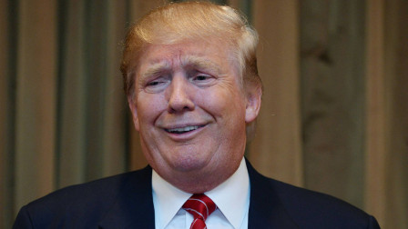 特朗普:我是最棒的总统,看看群众怎么对待他的?说好不打脸的!