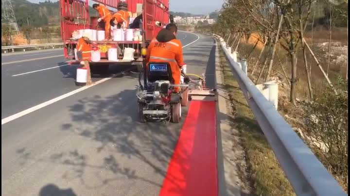 江西双组份标线涂料运用在道路上进行喷涂划线