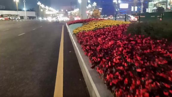 实习生真的是免费的廉价劳动力,拿着两千的工资干几个人的活,#实习#...