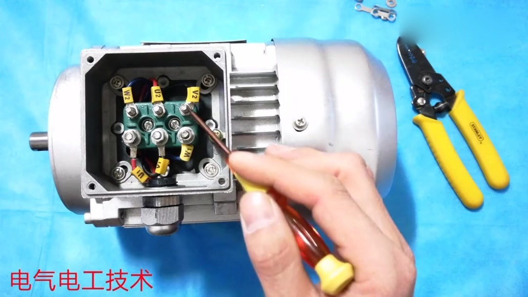 一个电机是星形接法还是三角形接法?只需记住这四个字,一看便知