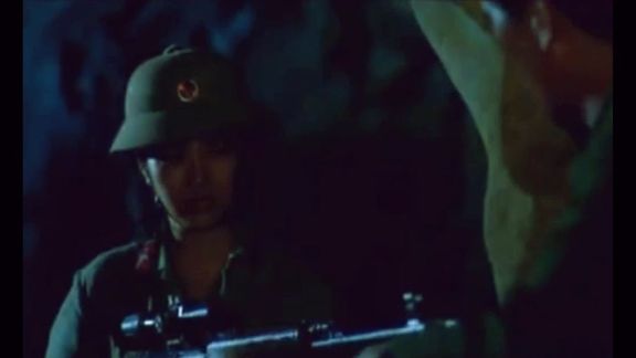 经典自卫反击战电影,片段狡猾的敌特工,逃脱了我军追捕